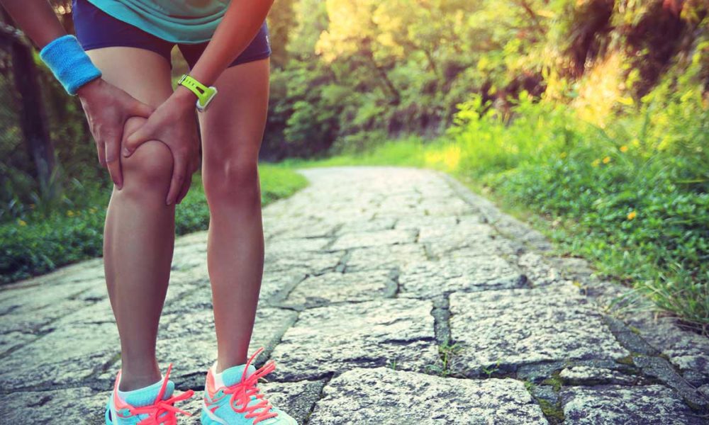 How To Know If You've Injured Your Knee And What To Do About It | TRAIN ...